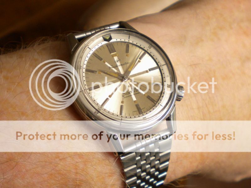 Seikomatic Siverwave, Seiko Crown and an unexpected bonus! | The Watch Site